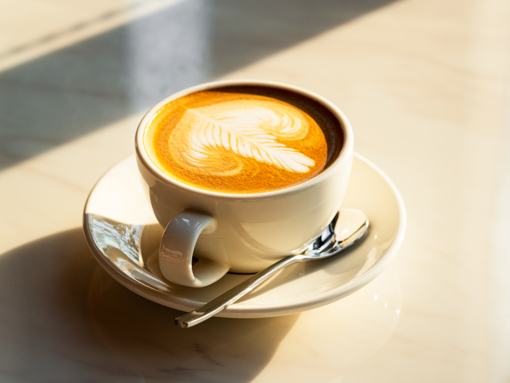 Estas 6 receitas de café vão deixar os seus dias mais saborosos